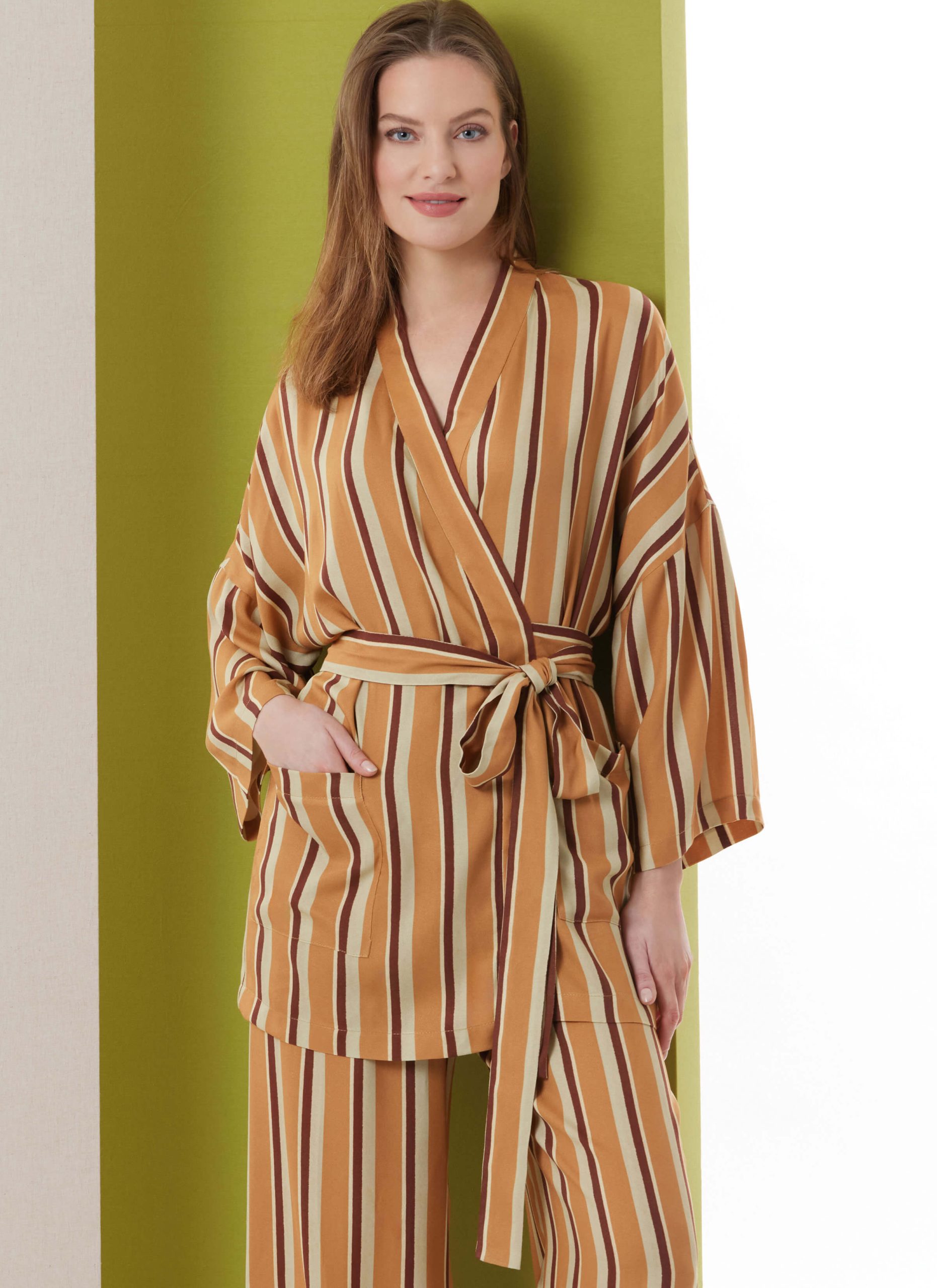 Butterick Sewing Pattern B7047 Misses’ Robe in Two Lengths and Trousers ...