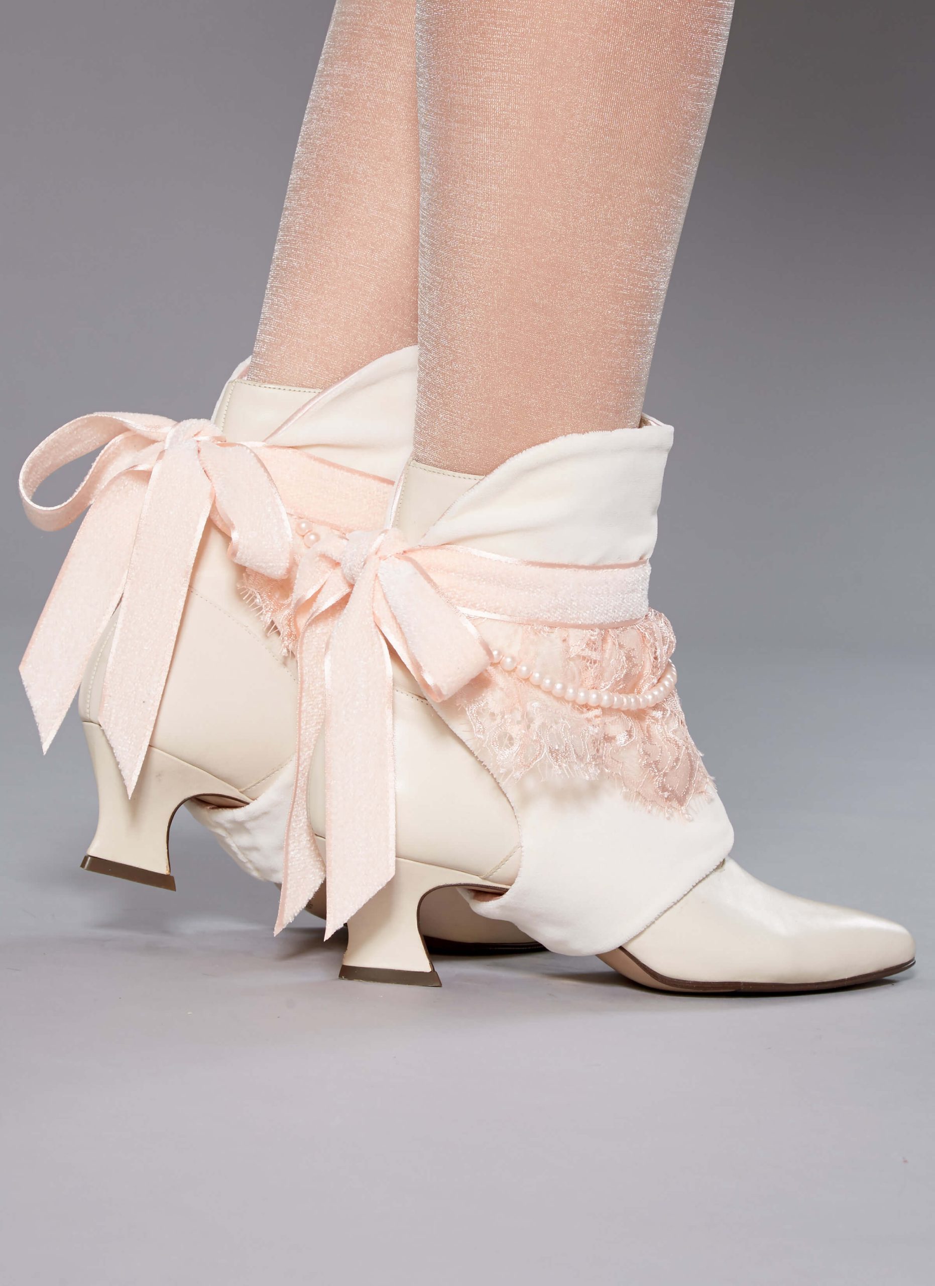 McCall’s Sewing Pattern M7706 Misses’ Spats - Sewdirect