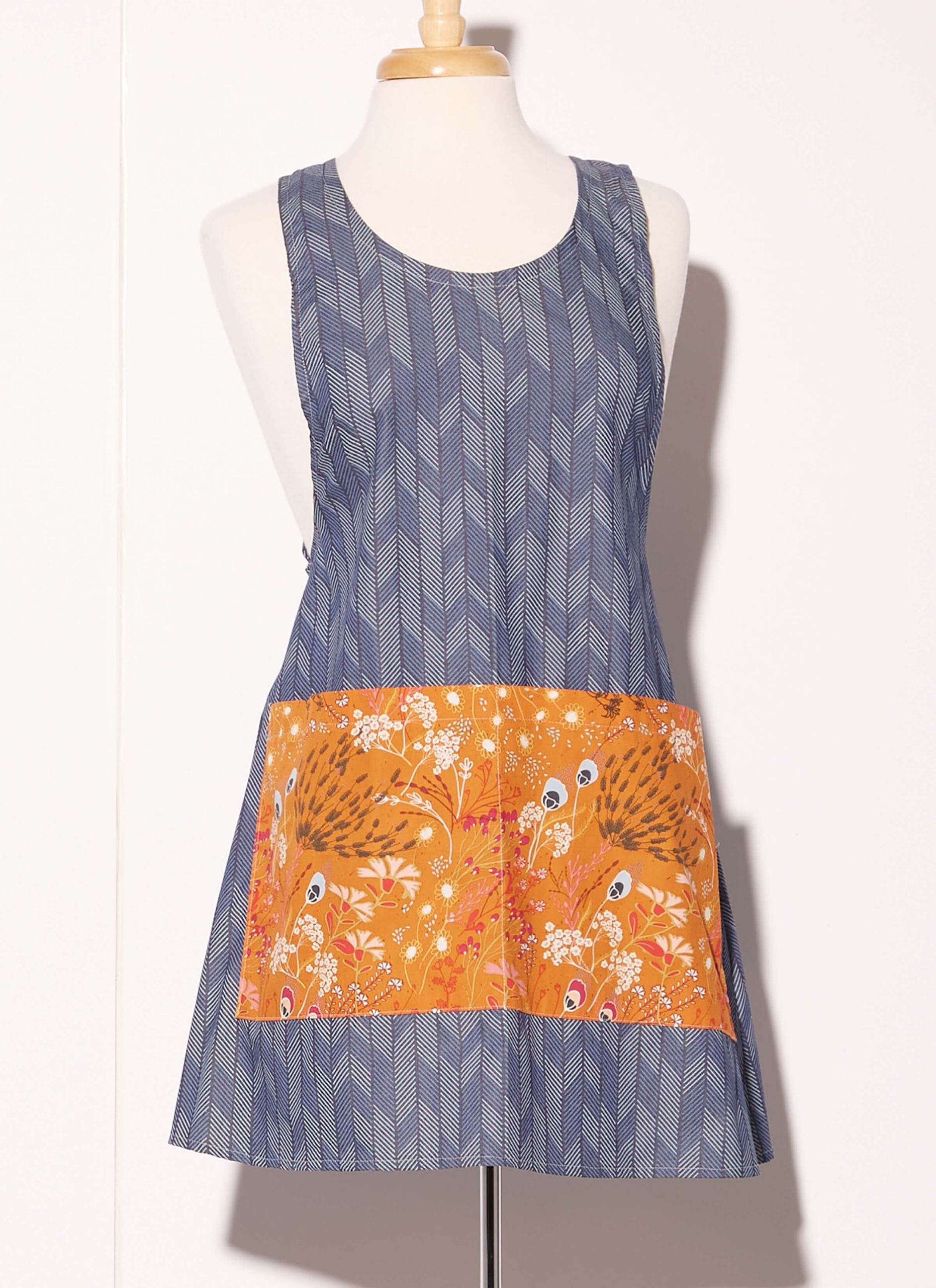 McCall’s Sewing Pattern M8308 Misses’ Aprons - Sewdirect