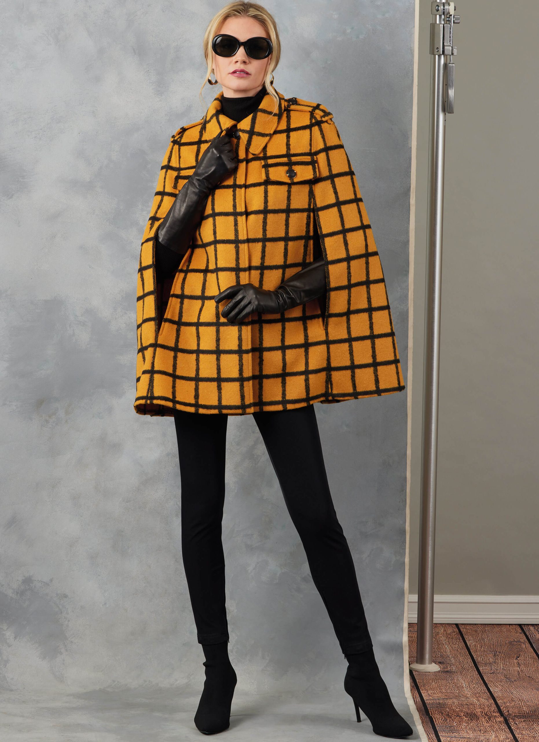 Vogue Sewing Pattern V2054 Misses’ Capes and Belt - Sewdirect