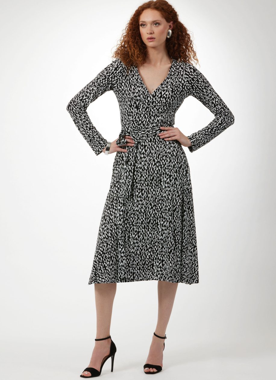 Vogue Sewing Pattern V2060 DVF Misses’ Reversible Wrap Dress by Diane ...